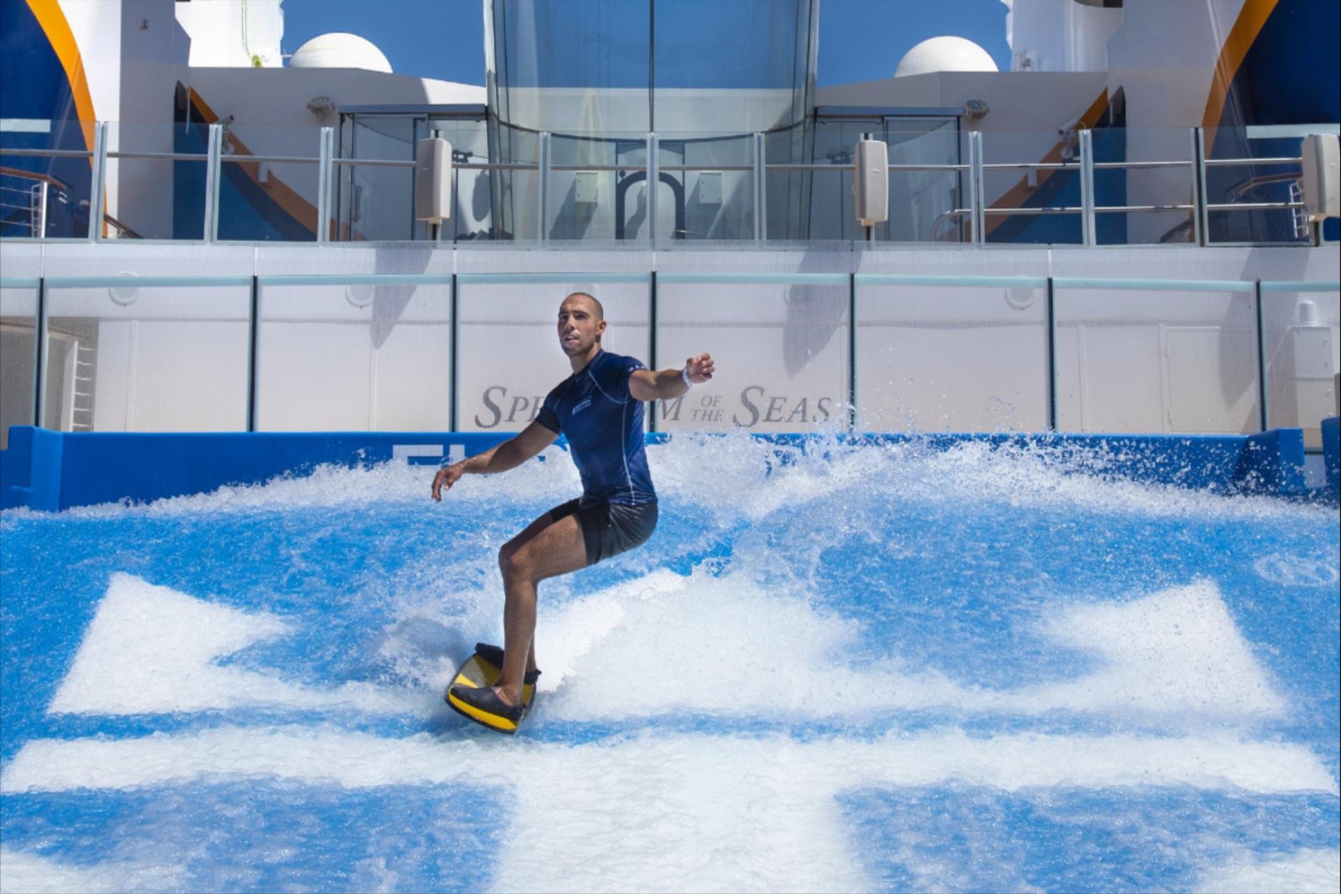 EGL東瀛遊: 【香港出發！海洋光譜號11大郵輪船票/郵輪團推介】越南6天船票最平$1809+/位｜暢遊日本紅葉季、... - GroupBuya 購物Jetso