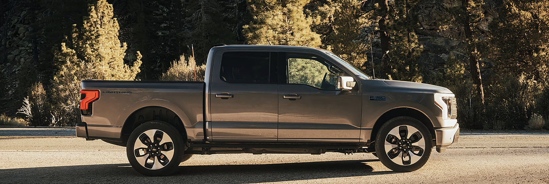 Ford F-150 Lightning 2025 en Irvine Tuttle-Click Ford