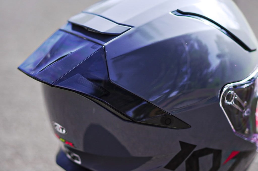 Capacete KYT R2R: Detalhes, Fotos e Vídeos - Grid Motors