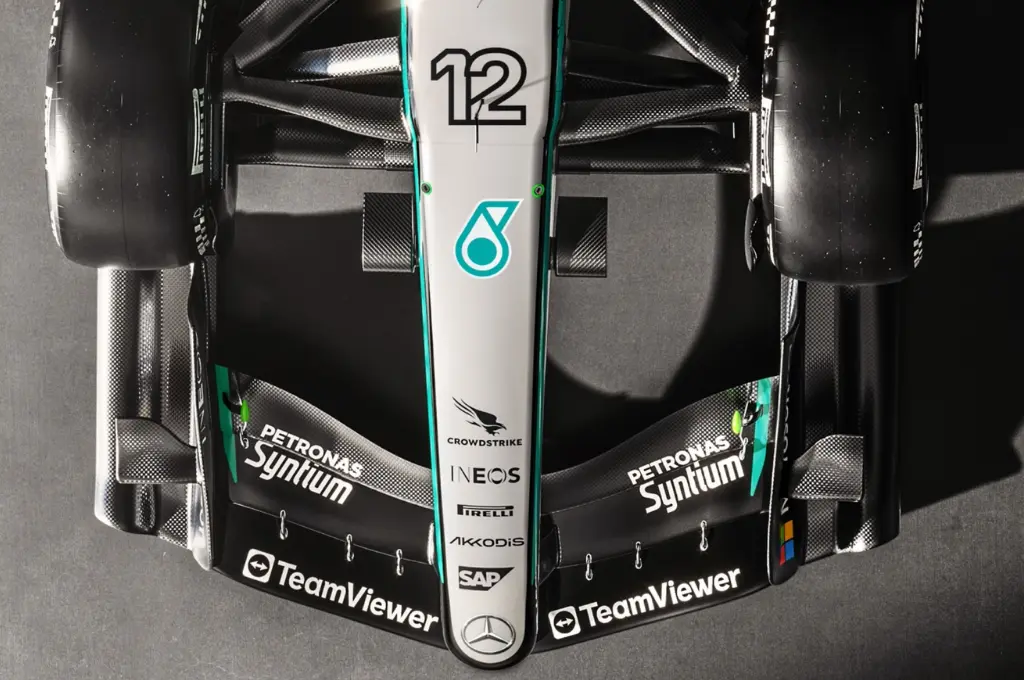 Mercedes apresenta W17 e inicia nova era na F1 - Grid Motors