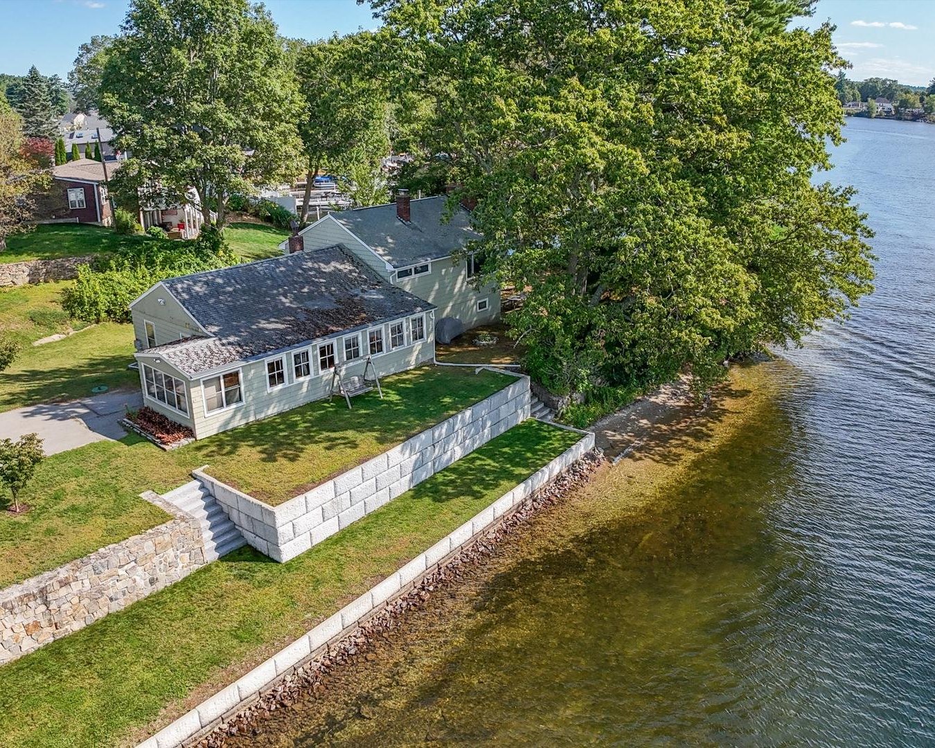 Webster Lake Waterfront Homes