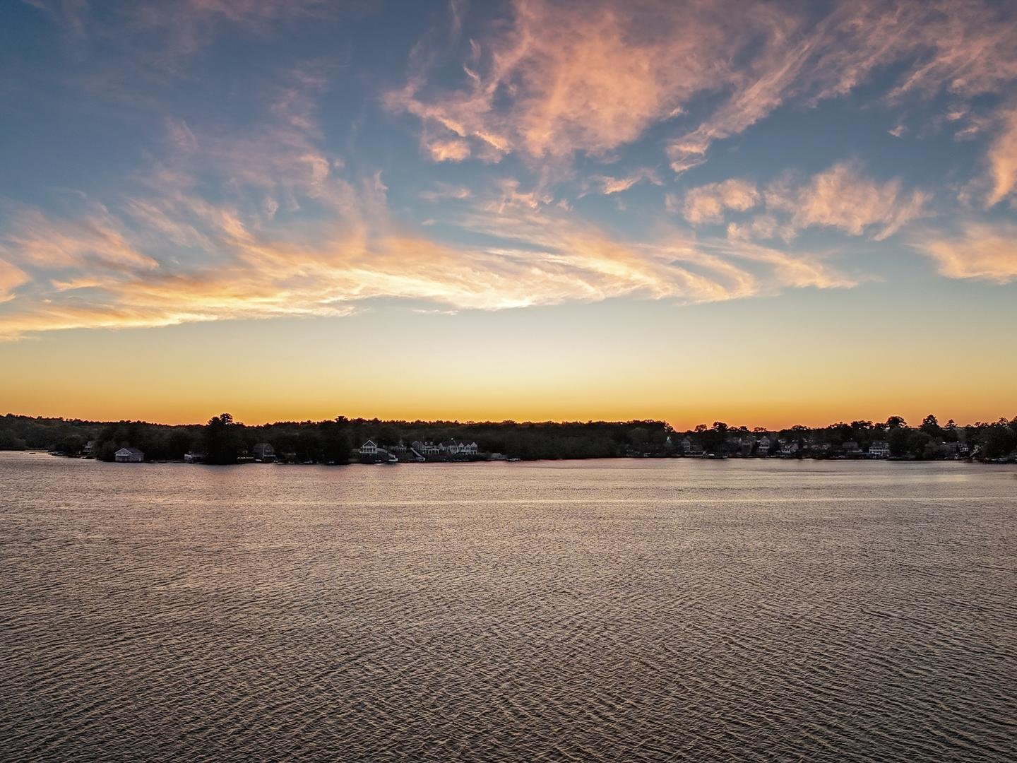 Webster Lake Waterfront Homes
