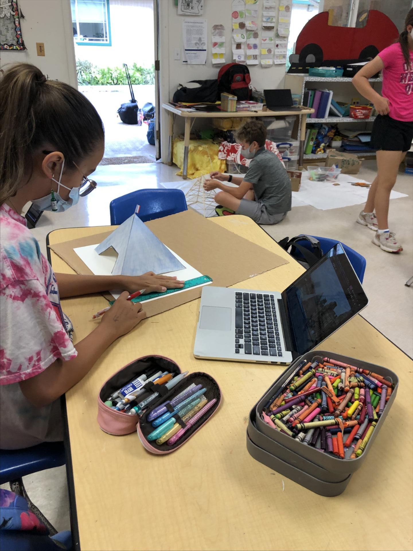 8th Grade students are finishing up their painting on canvas unit. Each ...