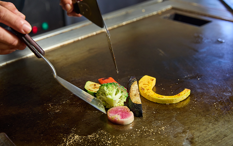 Teppan Works - J Passport