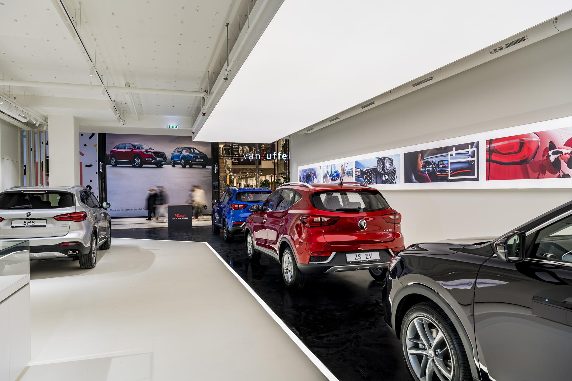 Automerk MG opent pop-up store in Westfield Mall of the Netherlands ...